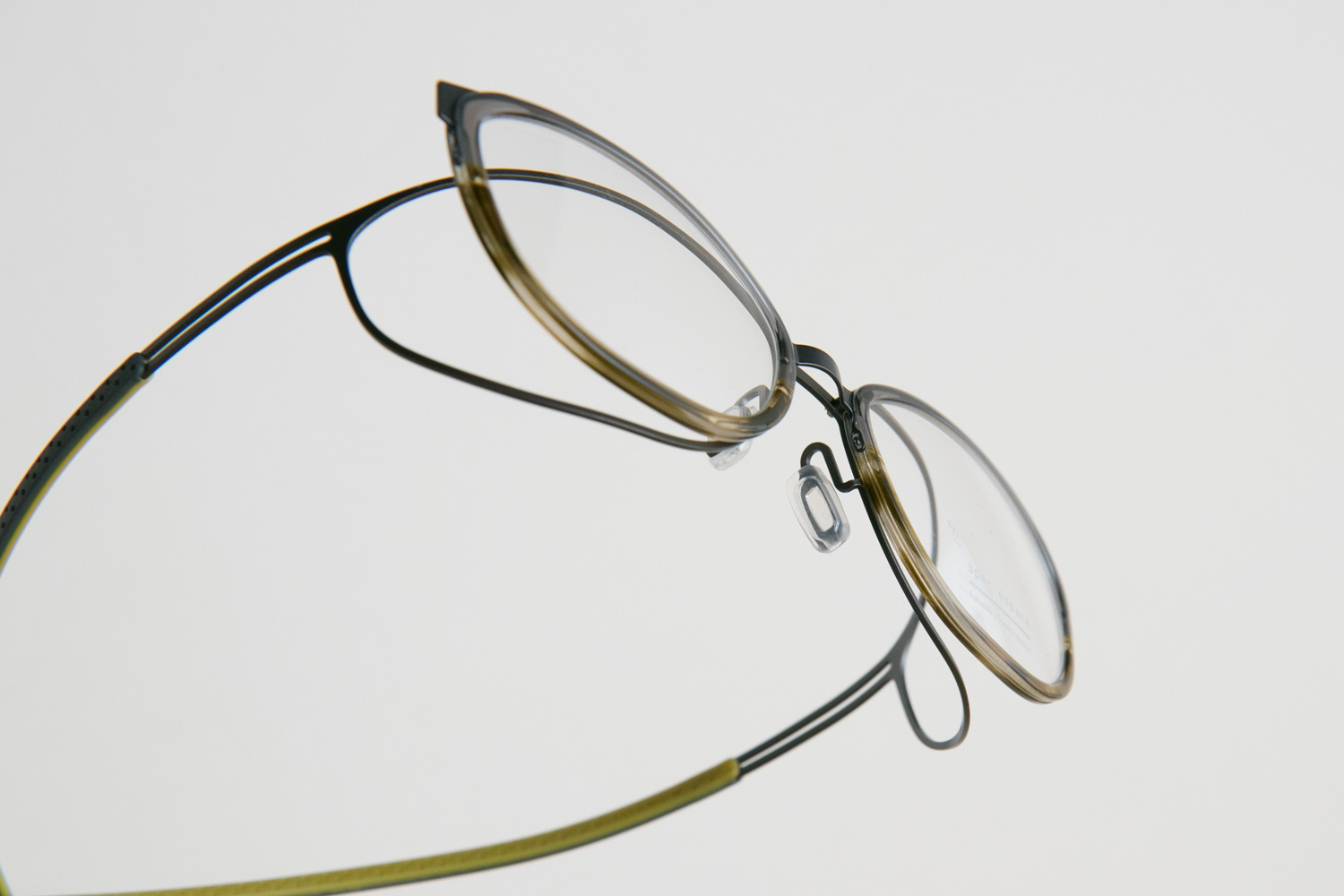 spec espaceより新色が入荷いたしました〜！ | 「The Priority Opticians」長岡のメガネ店